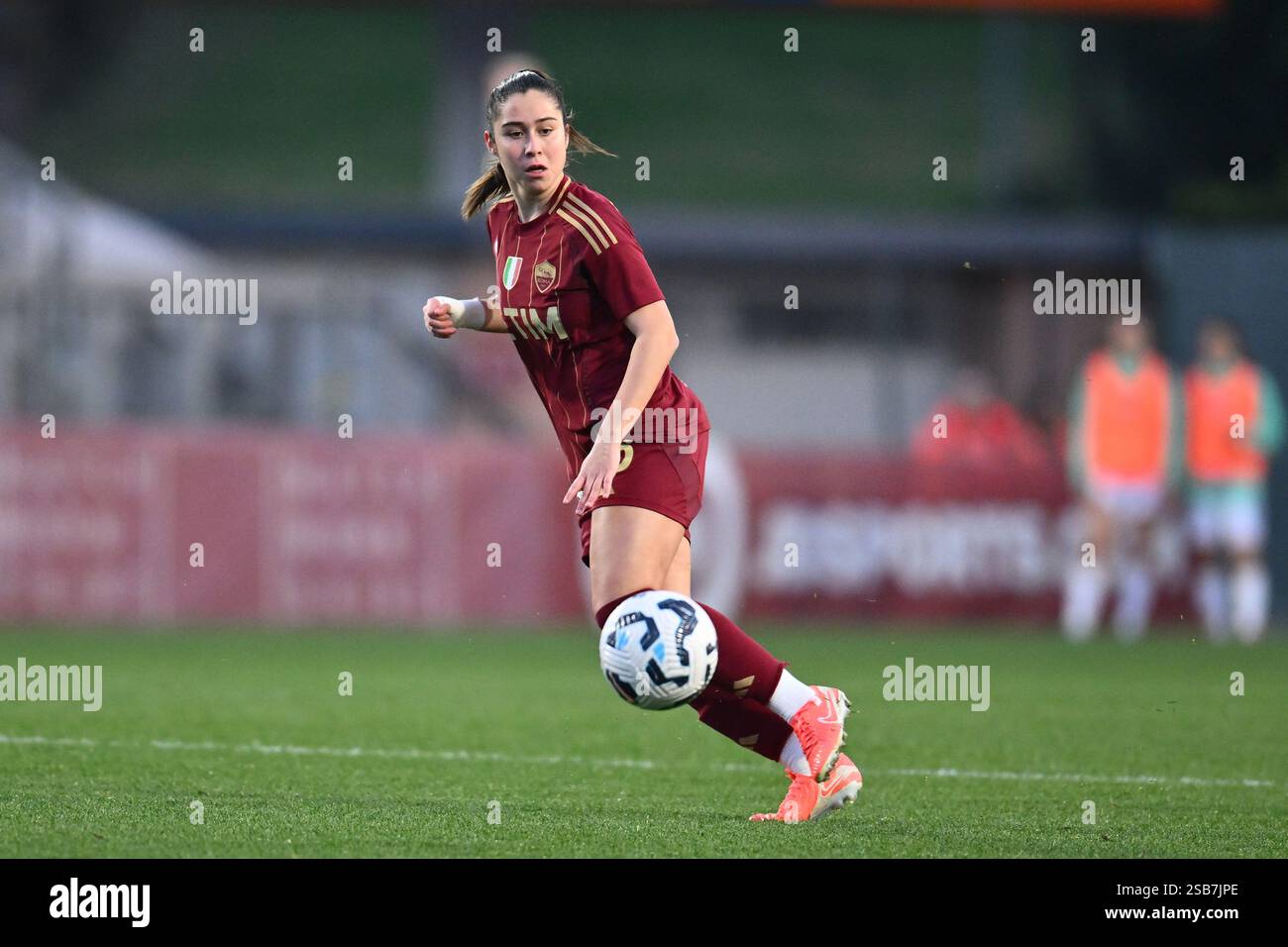 Giulia Dragoni of A.S. Roma Femminile is in action during the 17th day ...