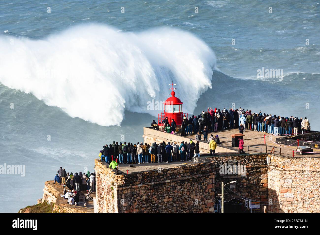 Porto, Portugal. 30th Jan, 2025. Spectators watch the big waves at the ...