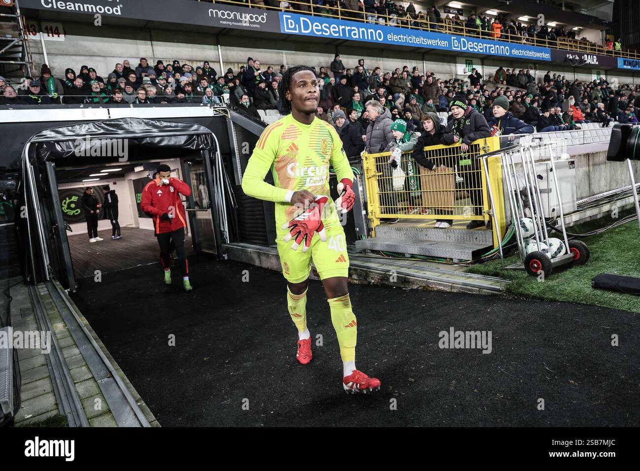 Brugge, Belgium. 01st Feb, 2025. Standard's goalkeeper Matthieu Epolo ...