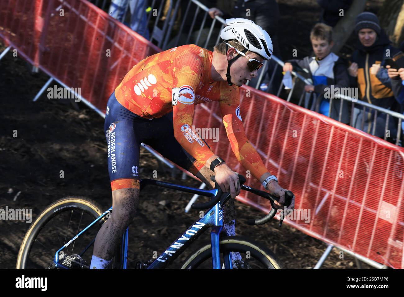 Lievin, France. 01st Feb, 2025. 2025 cyclo-cross world championships ...