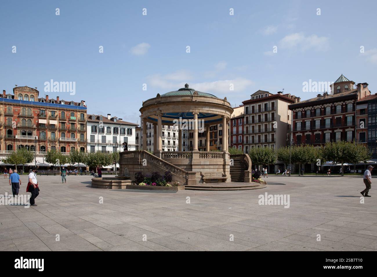 Plaza del Castillo, Pamplona, Spain - 22nd August, 2021: El Kiosko ...