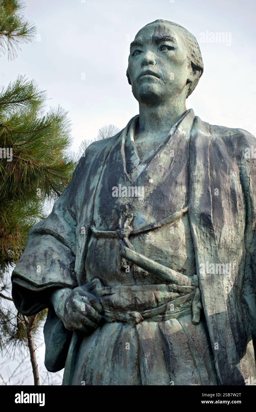 Bronze statue in Maruyama Park of Edo Period samurai warrior Sakamoto Ryoma, an opponent of the ...