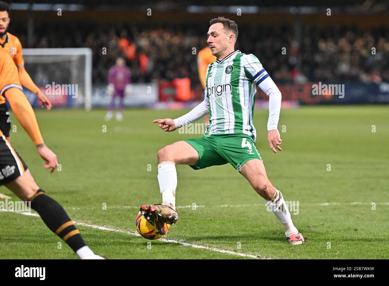 Cambridge, UK. 1st Feb 2025. Josh Scowen (4 Wycombe Wanderers) controls ...