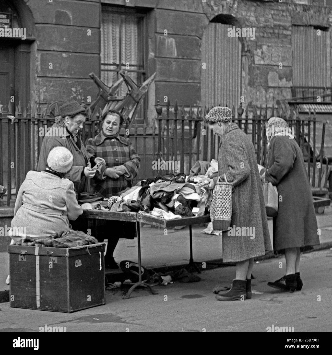 Pavement clothes stall Black and White Stock Photos & Images - Alamy