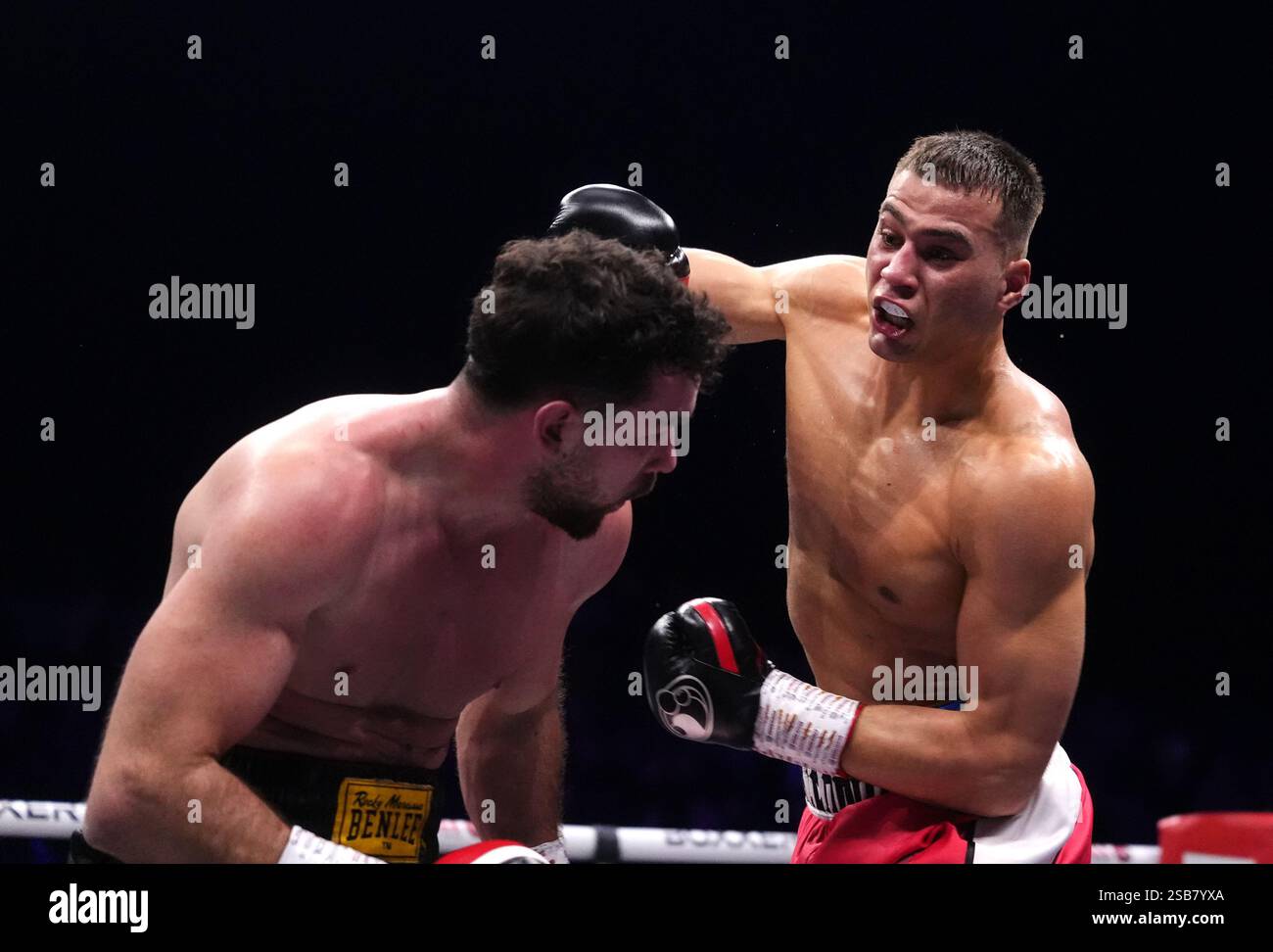 Lucas Roehrig (right) and Milosav Savic in the cruiser weight bout at ...