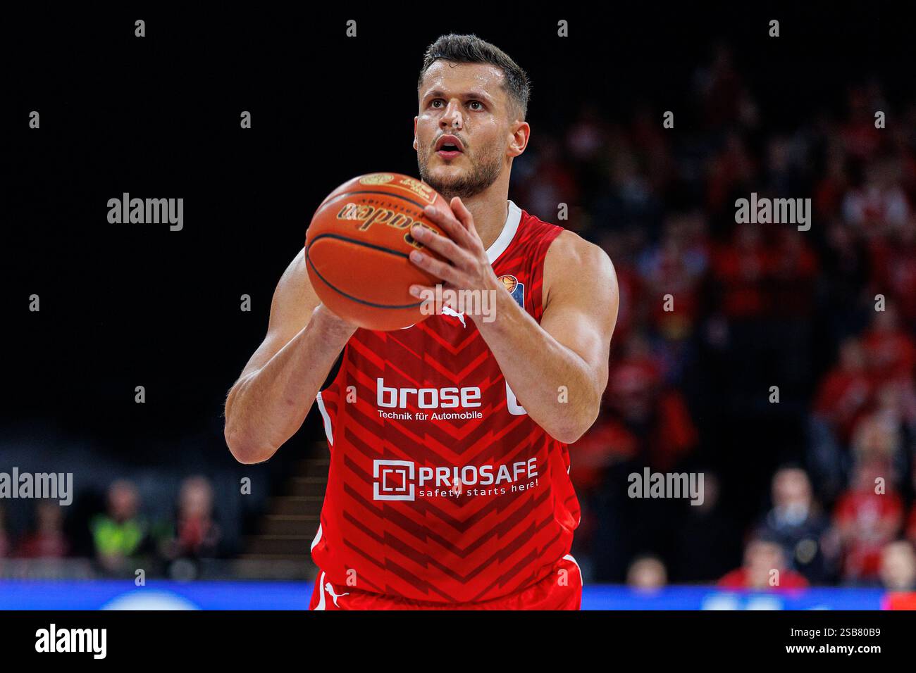 Filip Stanic (Bamberg Baskets, #65), Einzelbild, Einzelfoto, Portrait ...