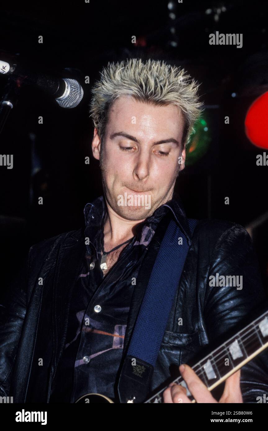 RADIATOR, CONCERT, 1998 Singer Jack Cooke of the industrial rock band ...