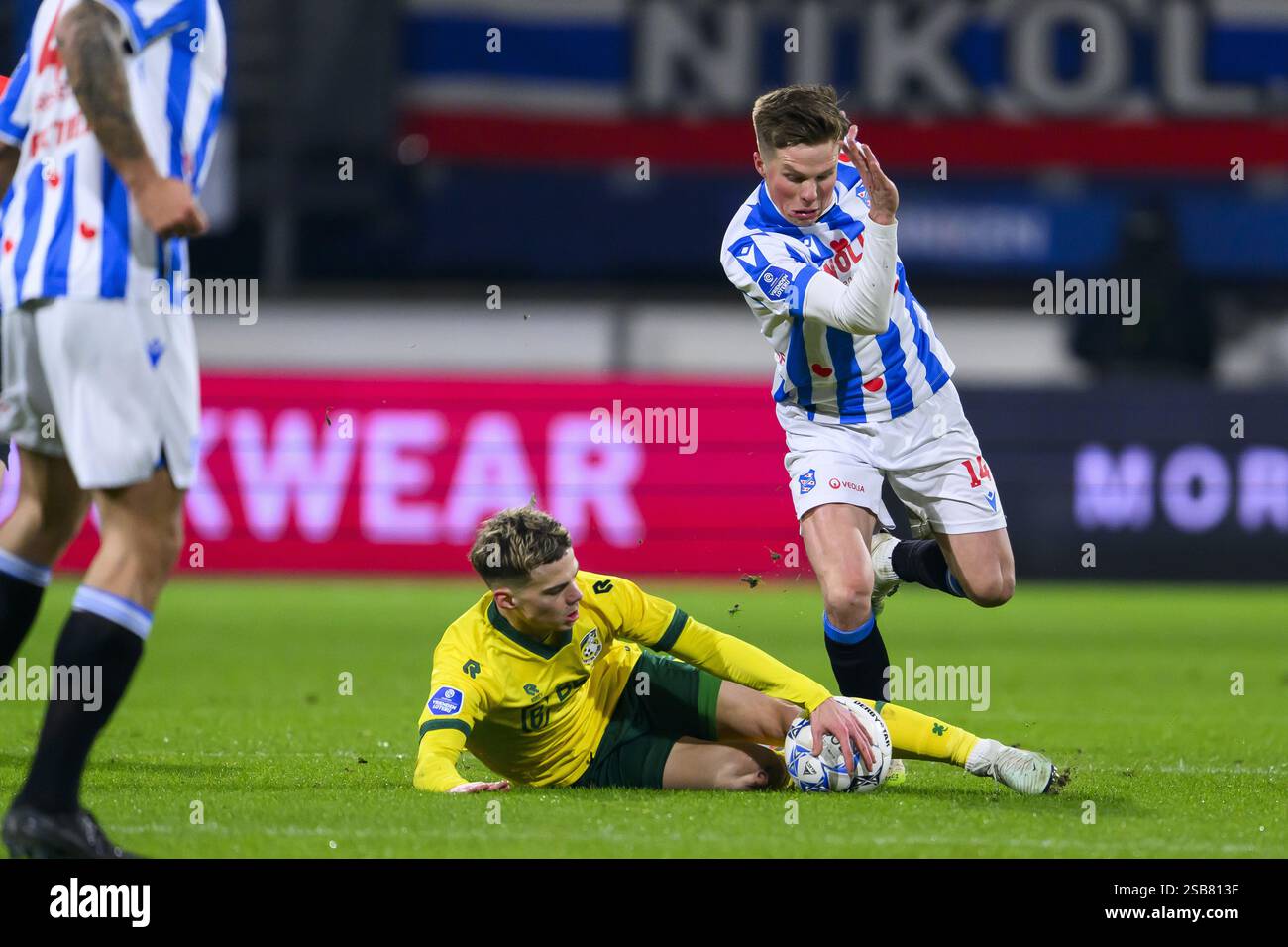 HEERENVEEN - (l-r) Edouard Michut of Fortuna Sittard, Levi Smans of SC ...