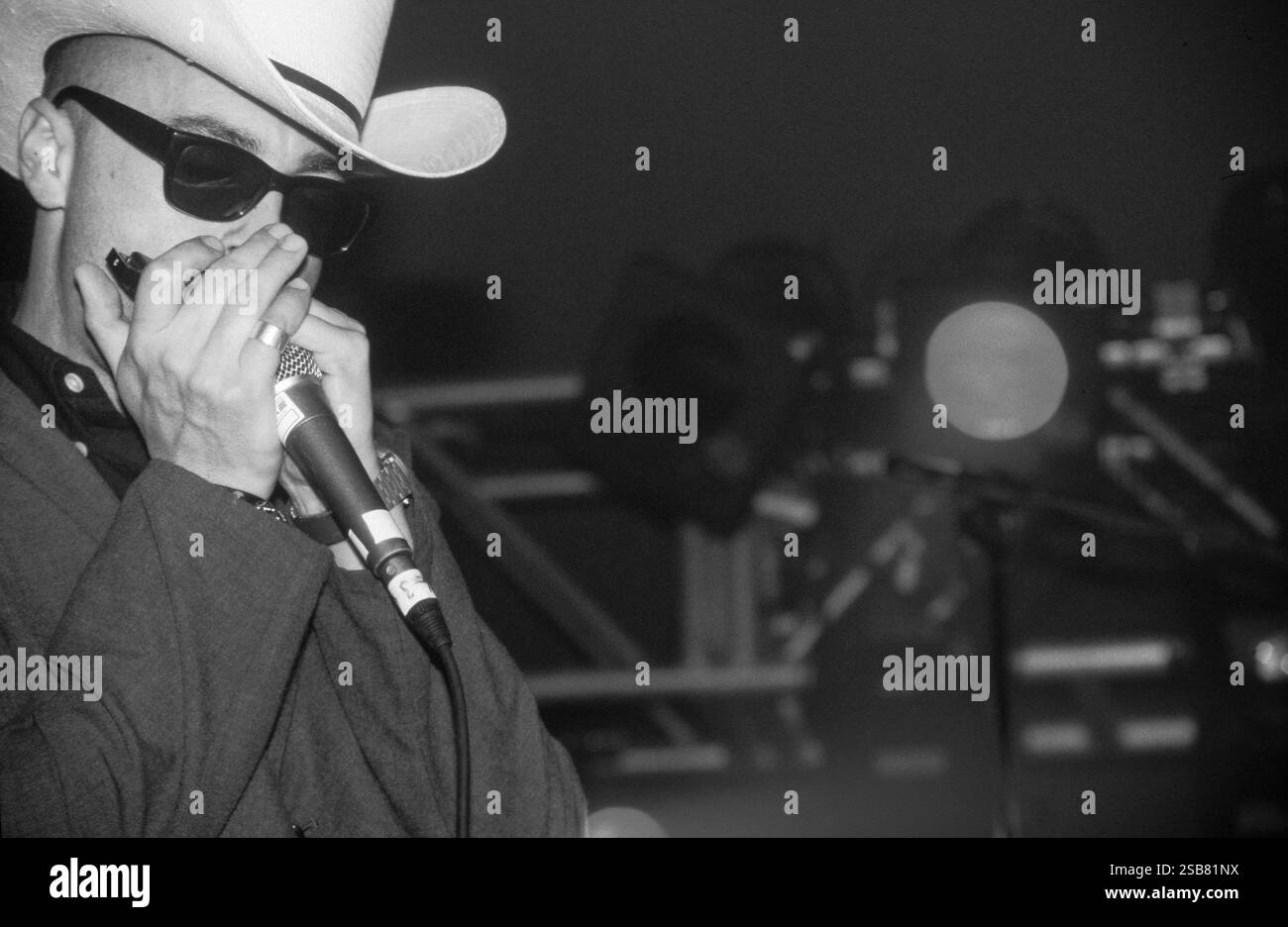 SCOTT 4, READING FESTIVAL, 1998: Scott Blixen from the electronic ...