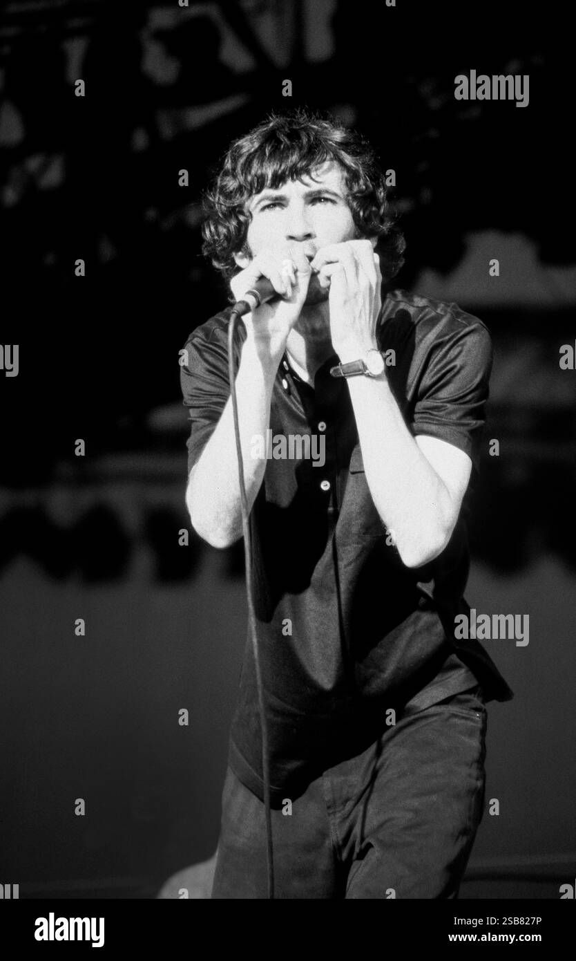 SPACE, READING FESTIVAL, 1999: Tommy Scott from the Liverpool rock band ...