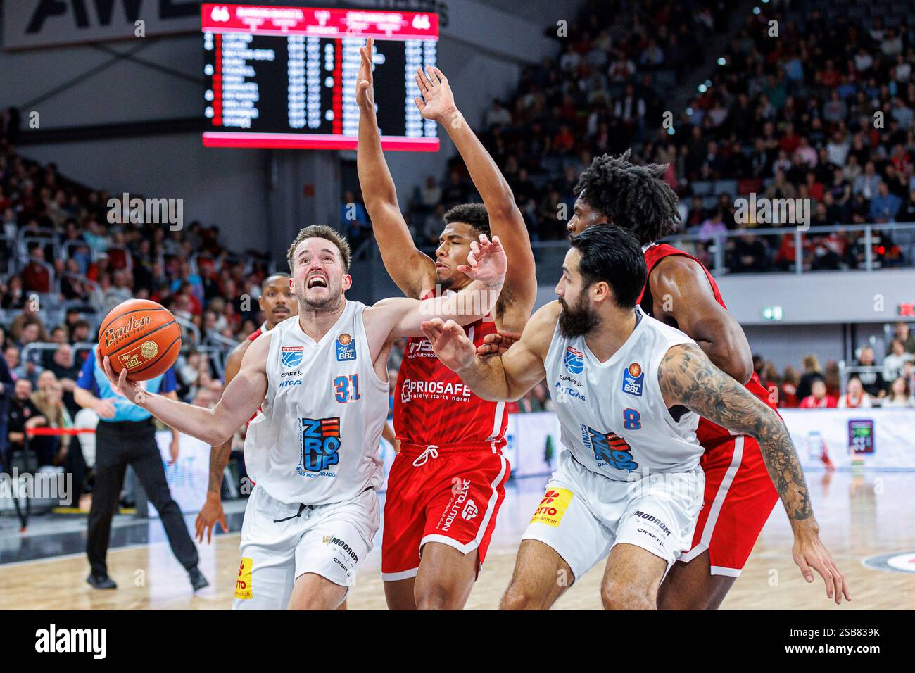 Bamberg, Deutschland. 01st Feb, 2025. Spencer Reaves (Syntainics MBC ...