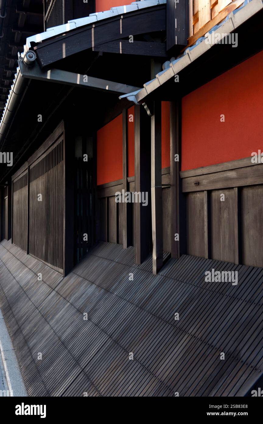 Historic, 300-year old famous Ichiriki teahouse (chaya or ochaya) on ...