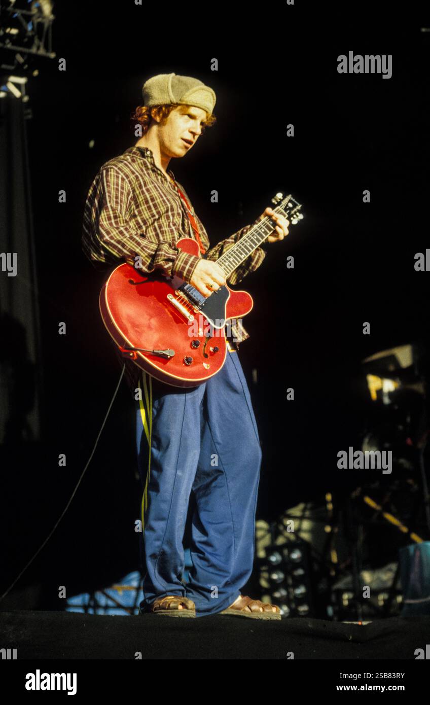 SPACE, READING FESTIVAL, 1999: Jamie Murphy lead guitarist from the ...