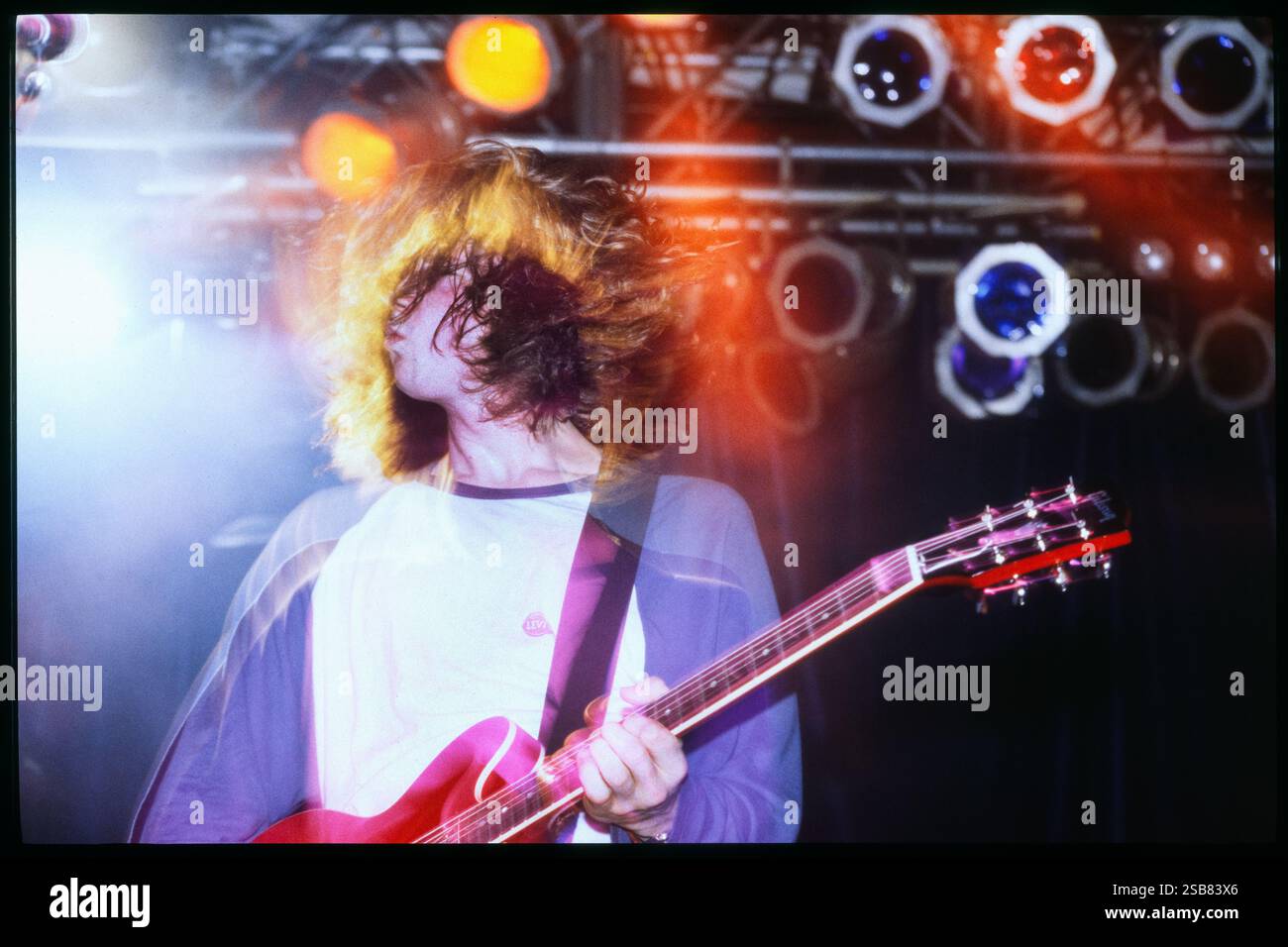 STROKE, READING FESTIVAL, 1998: Jason Kelly from the British band ...