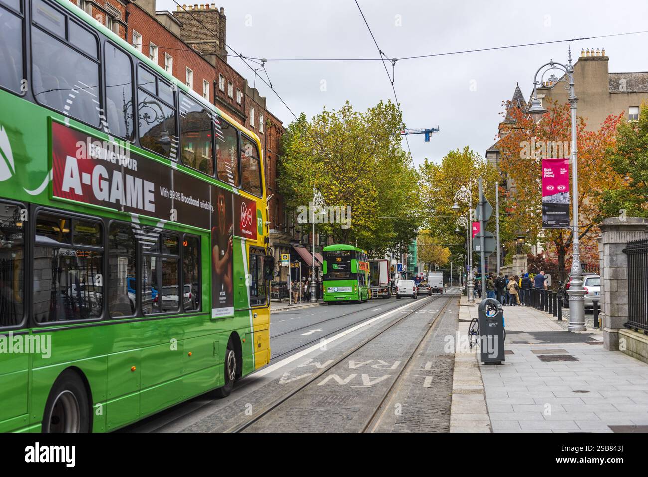 IRELAND, DUBLIN, DAWSON STREET DANS LE QUARTIER DE SAINT STEPHEN'S ...