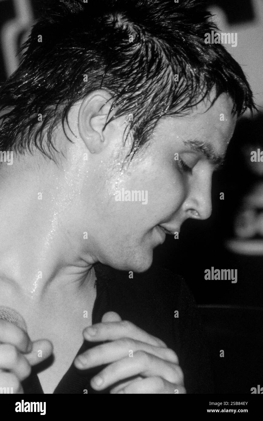 JONATHAN FIRE*EATER, READING FESTIVAL, 1998: Stewart Lupton (March 29 ...