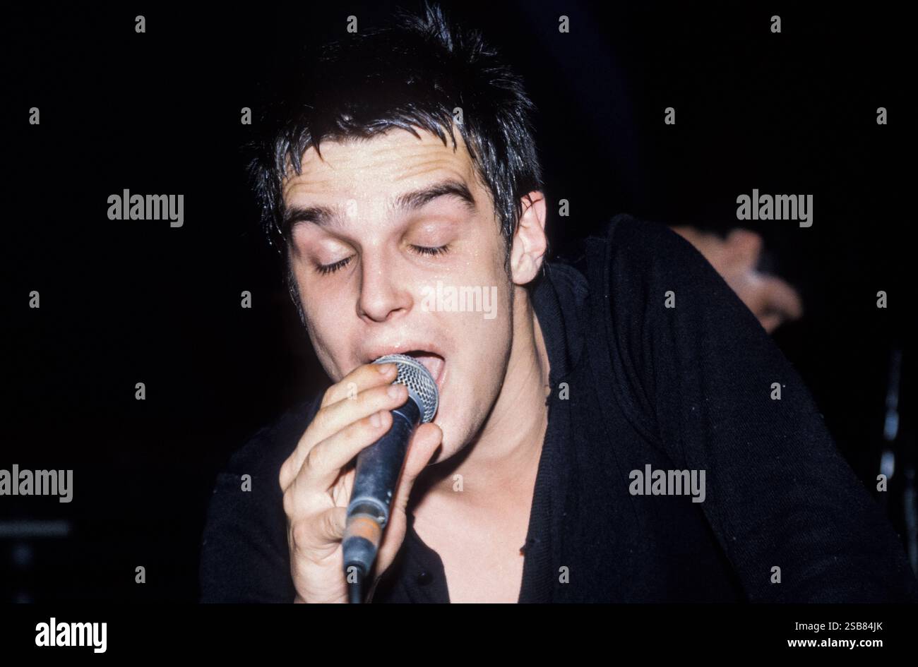 JONATHAN FIRE*EATER, READING FESTIVAL, 1998: Stewart Lupton (March 29 ...