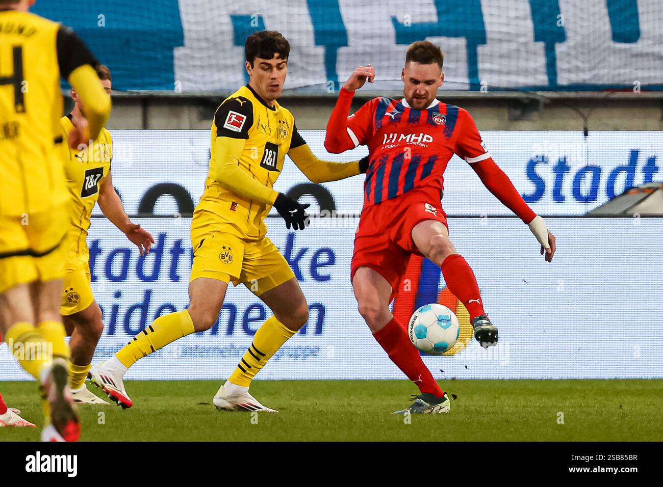 # GER, 1.FC Heidenheim vs. Borussia Dortmund, Fussball, Bundesliga, 20. Spieltag, Spielzeit 2024 ...