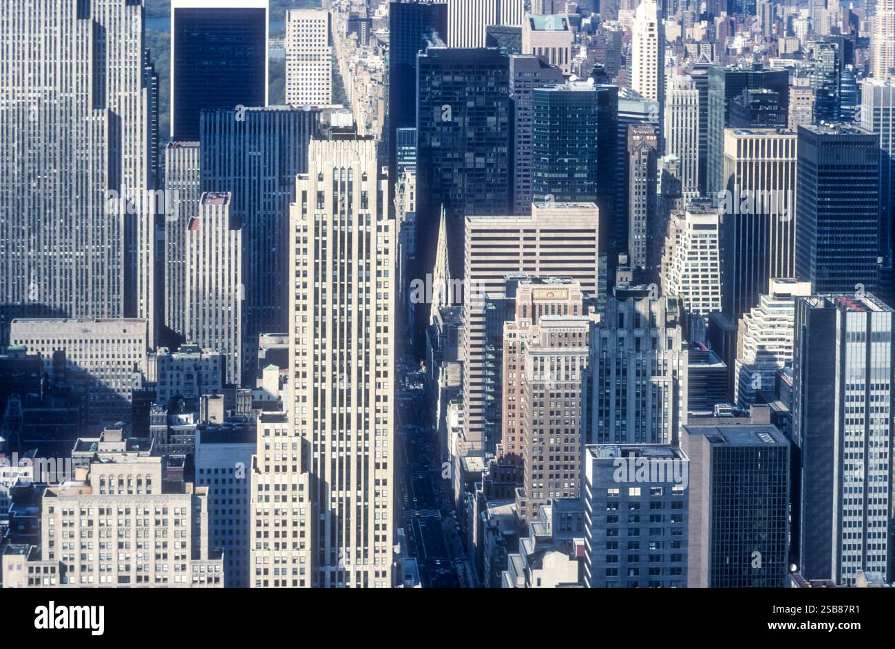 1994 archive photograph of view from the 80th floor of the Empire State ...