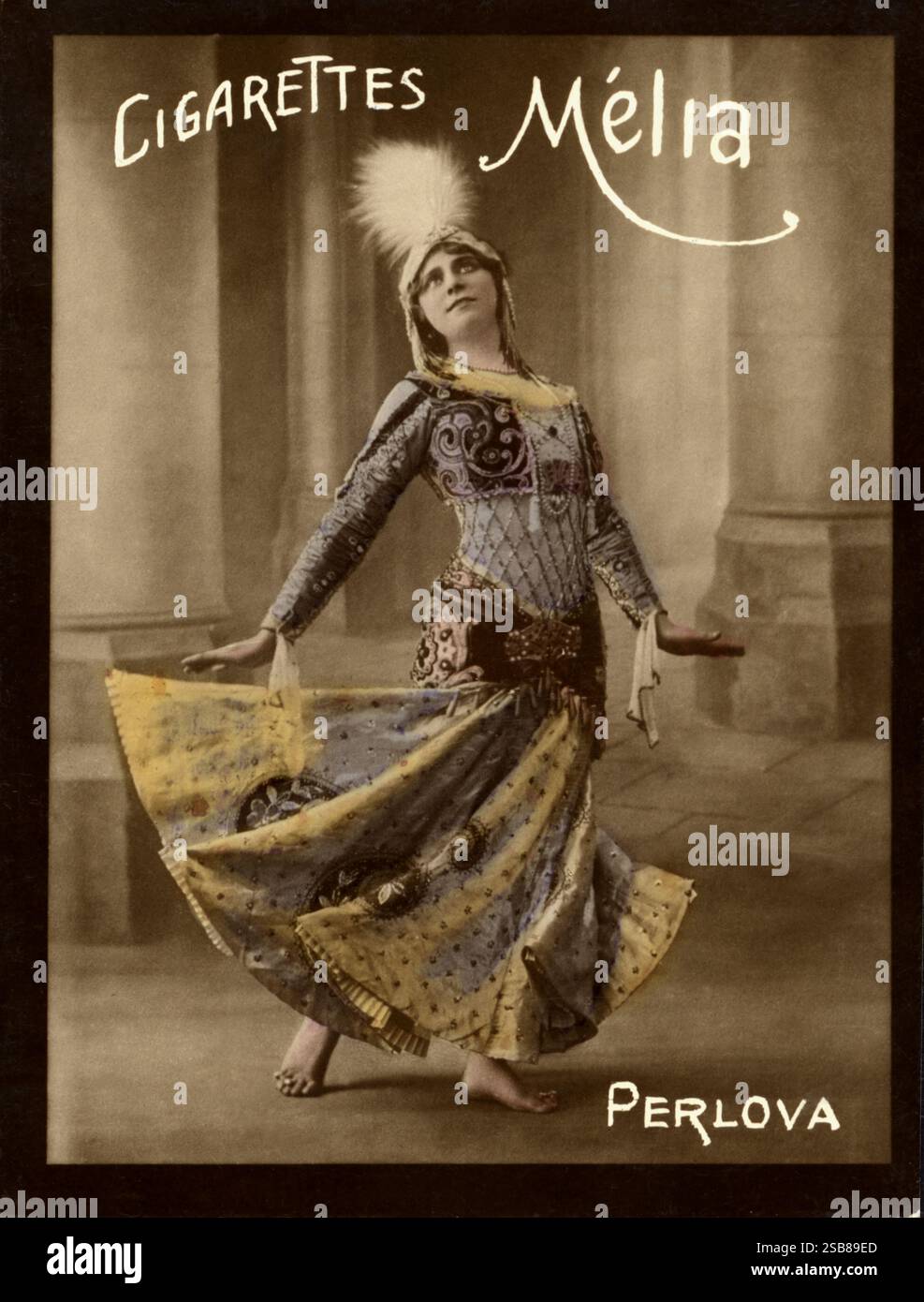 1900 c., FRANCE : The russian dancer JANNA PERLOVA in oriental dress ...