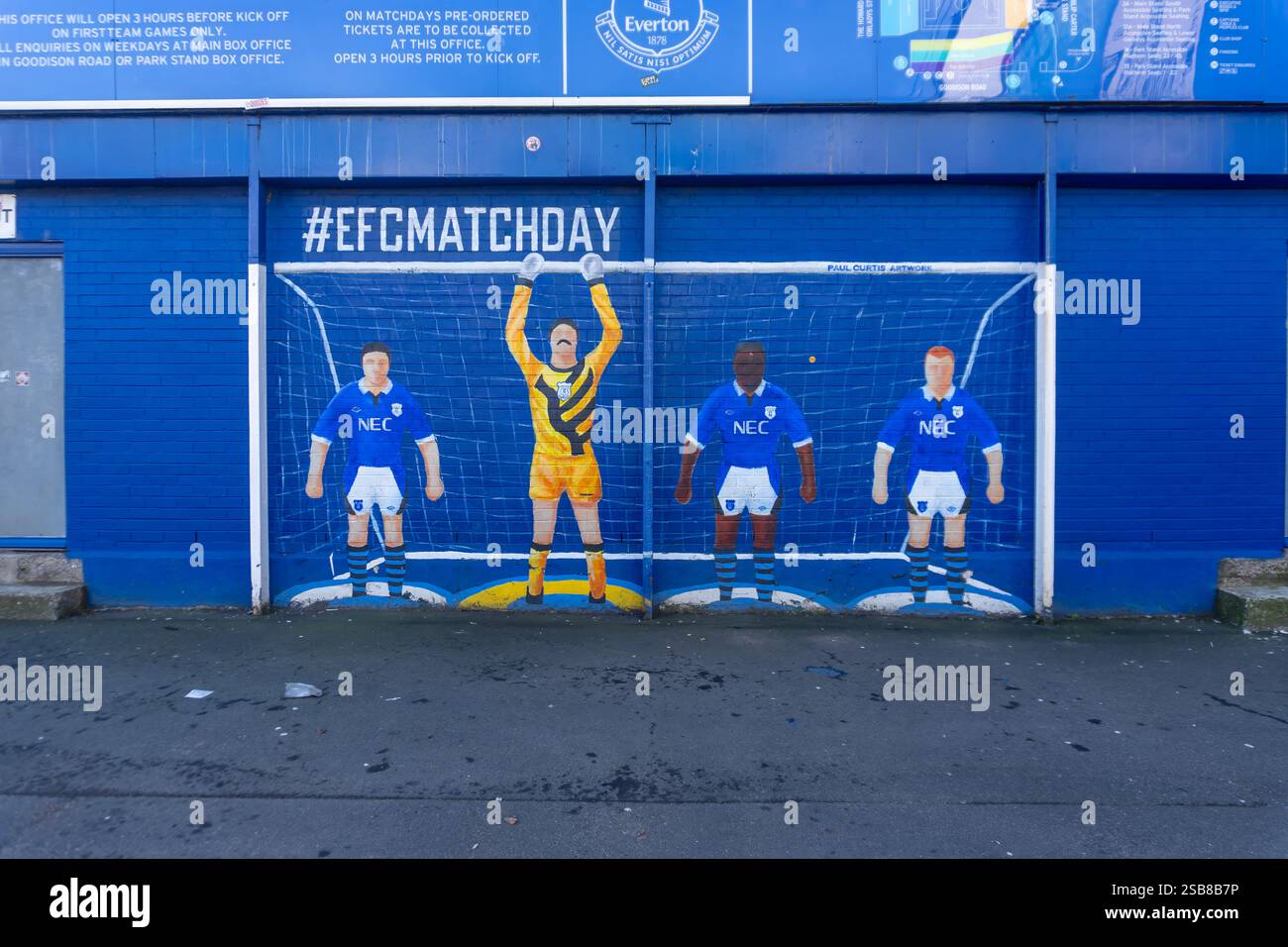 Liverpool fc supporters outside hi-res stock photography and images - Alamy