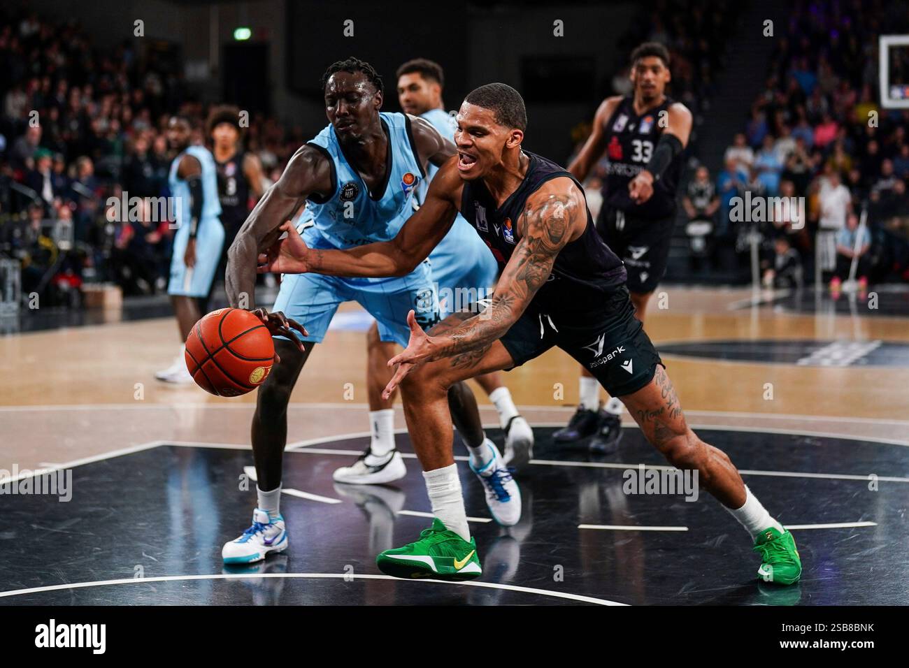 Hamburg, Deutschland. 01st Feb, 2025. Kur Kuath (Veolia Towers Hamburg ...