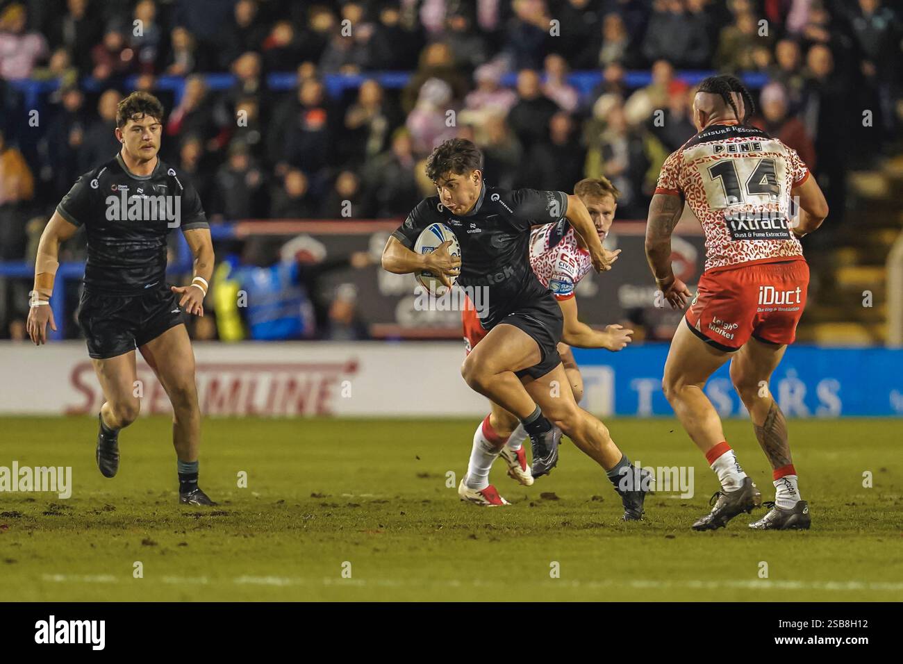 Warrington, Cheshire, UK. 1st February, 2025. Rugby League, Toby King's ...