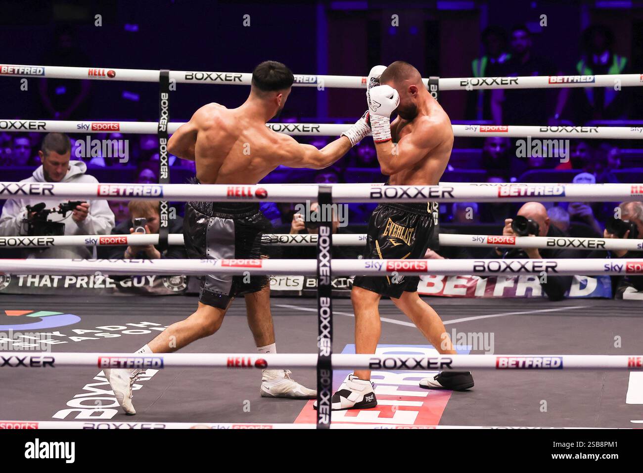Wembley, UK. 01st Feb, 2025. Adam Azim beats Sergey Lipinets by TKO in ...