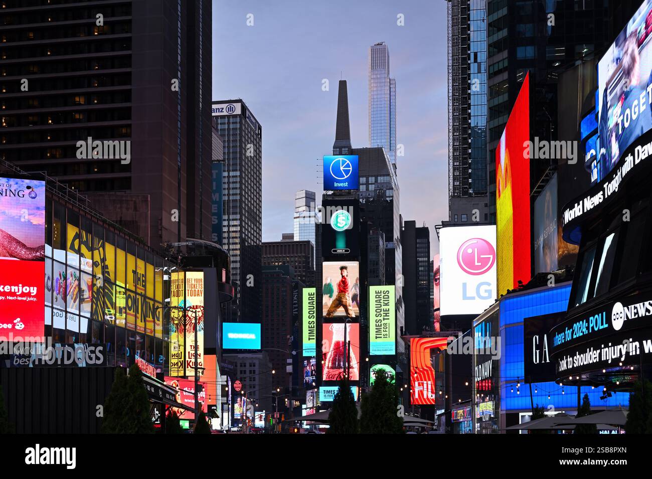 Times Square at dusk, Manhattan, New York City Stock Photo - Alamy