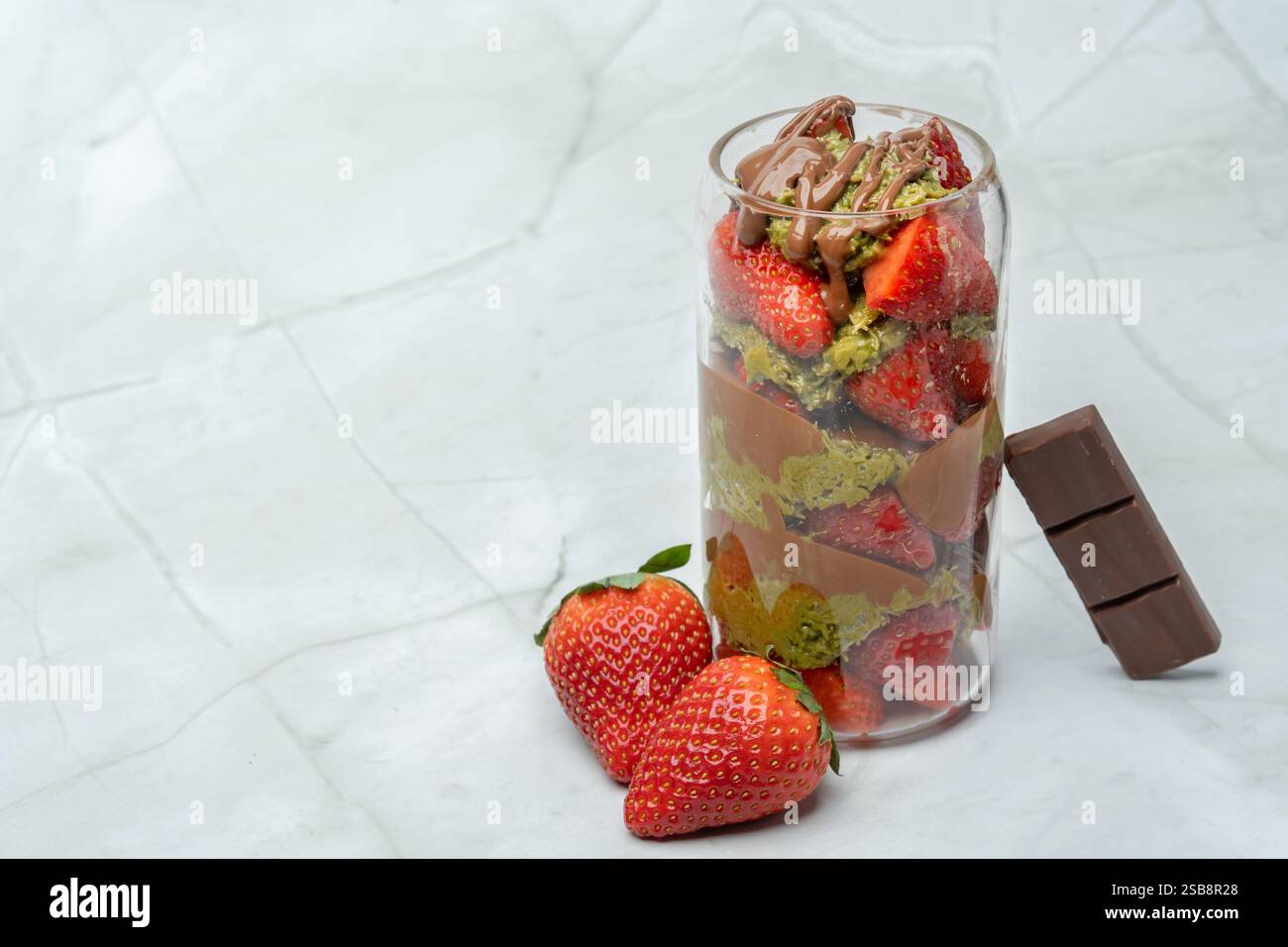 Viral Dubai chocolate strawberry cup with kunafa, pistachio paste ...