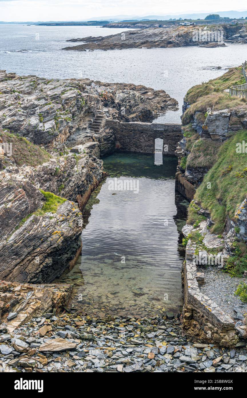 View of the Rinlo shellfish farm, in Galicia, one of the oldest natural ...