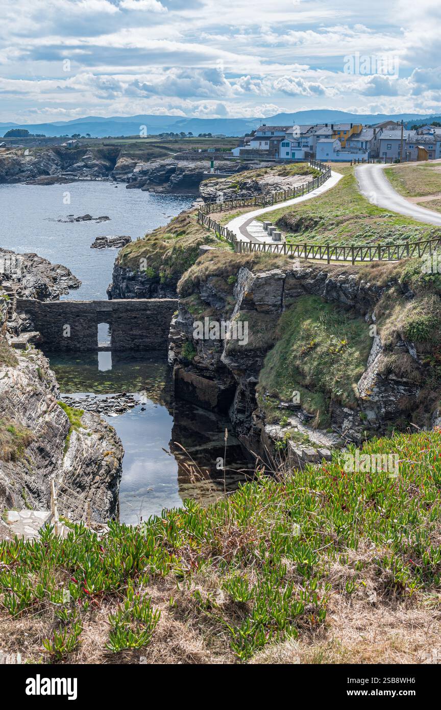 View of the Rinlo shellfish farm, in Galicia, one of the oldest natural ...