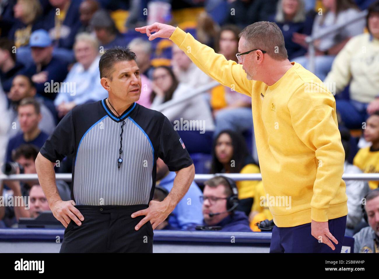 KENT, OH - FEBRUARY 01: Kent State Golden Flashes head coach Todd ...