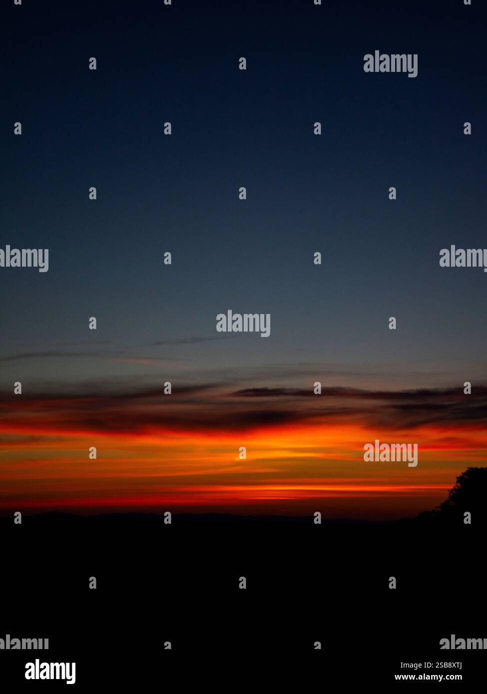 Sunrise images hi-res stock photography and images - Alamy