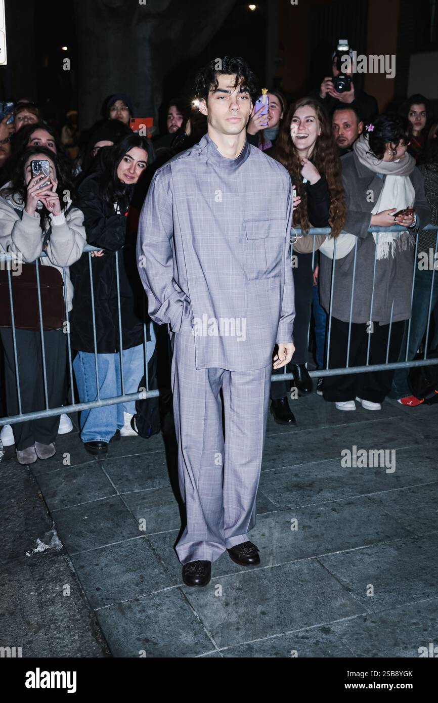 Milan, Italy. 18th Jan, 2025. Men's Fashion, Fall/Winter 2025 - Emporio ...