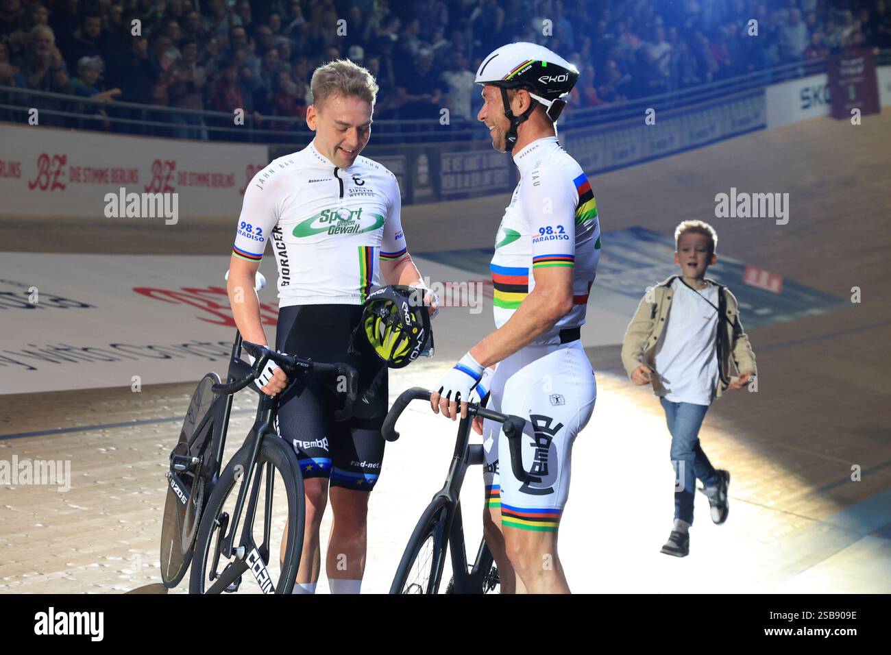 Berlin, Deutschland. 02nd Feb, 2025. 02.02.2025, Velodrom, Berlin, DEU ...