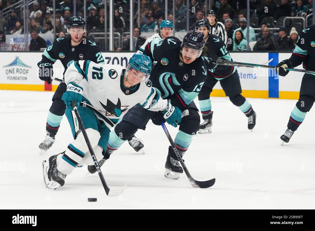San Jose Sharks left wing William Eklund (72) in action against Seattle ...