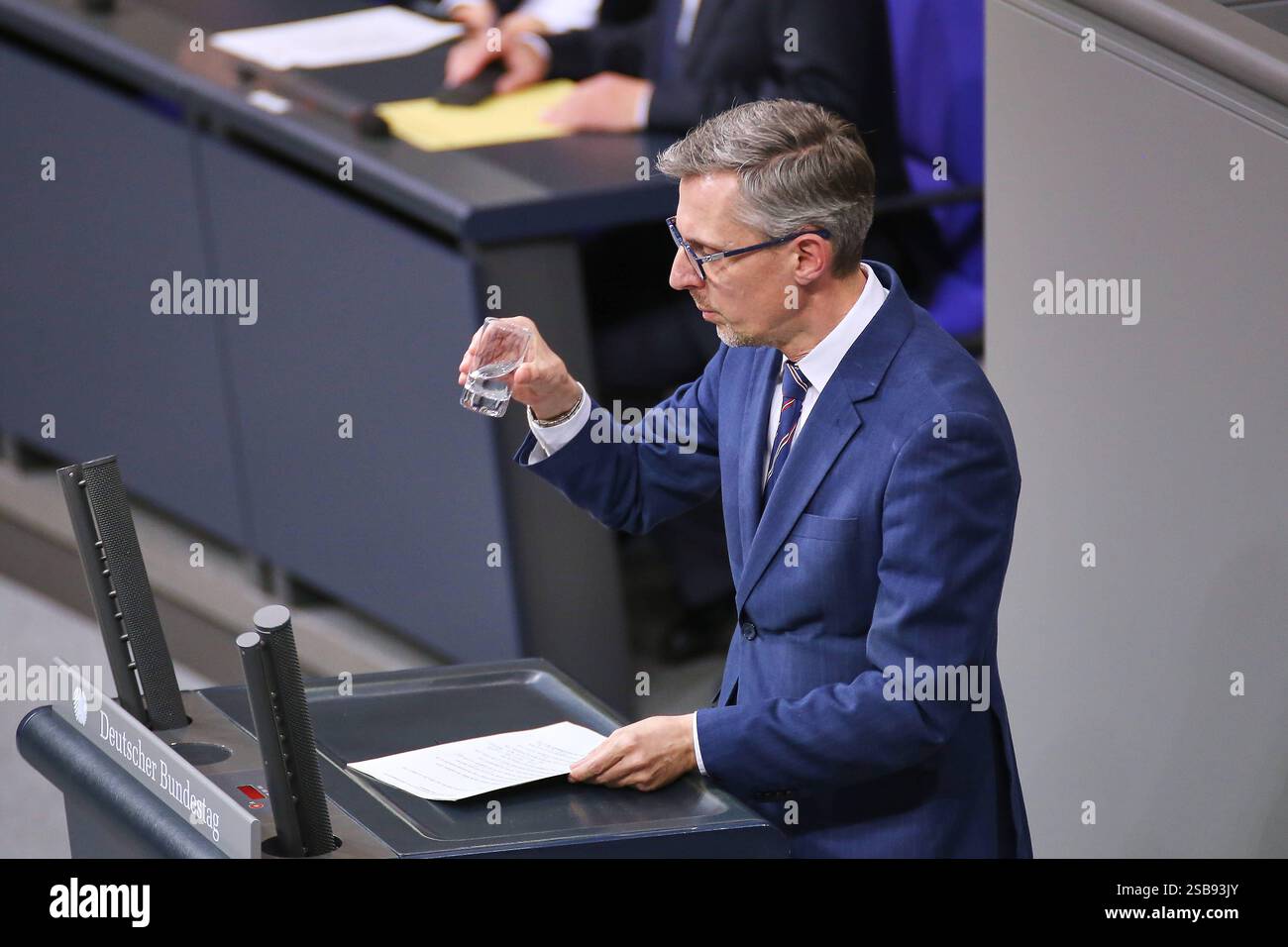 Berlin, Deutschland, 31.01.2025: Deutscher Bundestag: 211 ...
