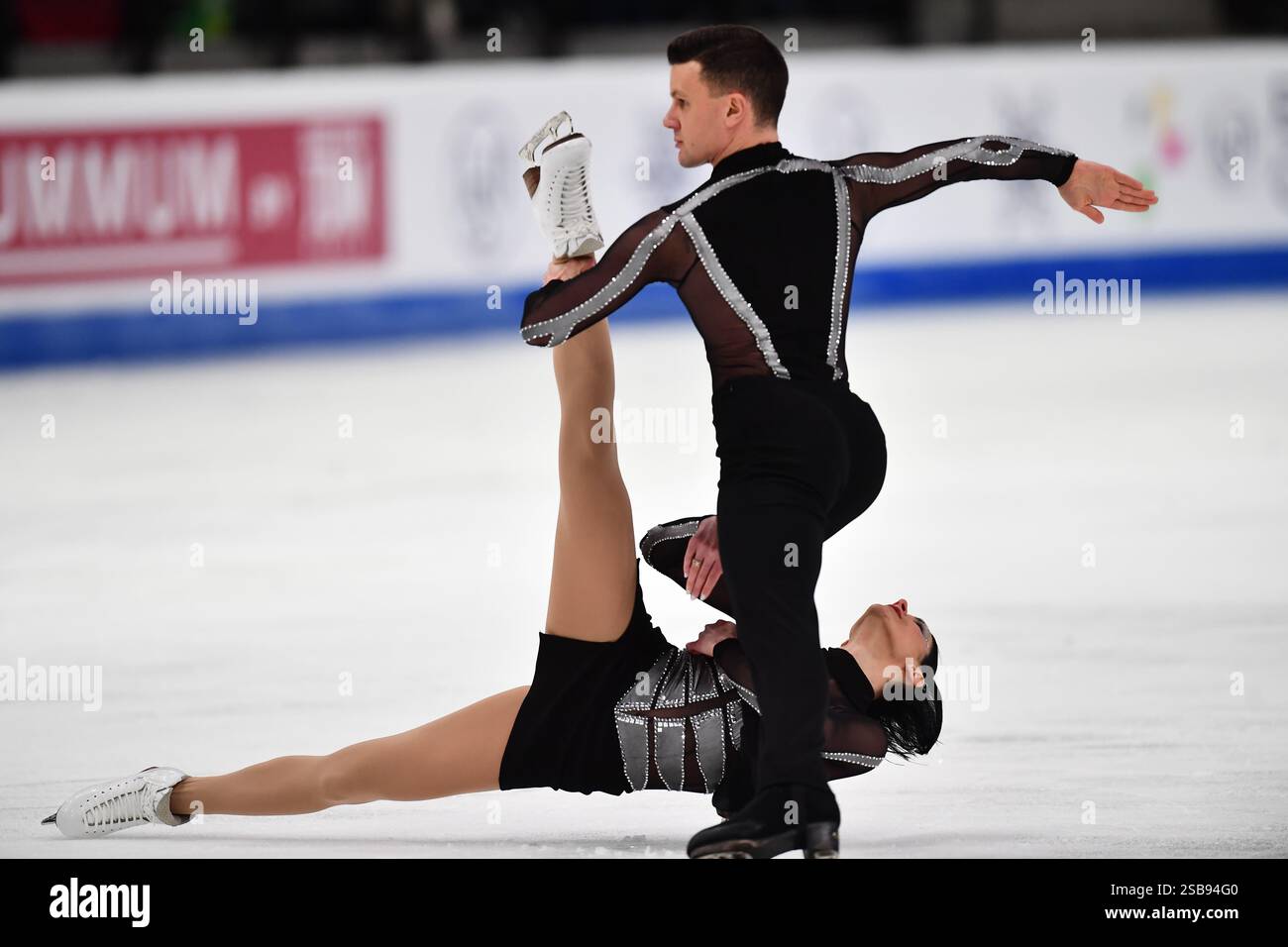 Tallinn. 1st Feb, 2025. Charlene Guignard (bottom)/Marco Fabbri of ...