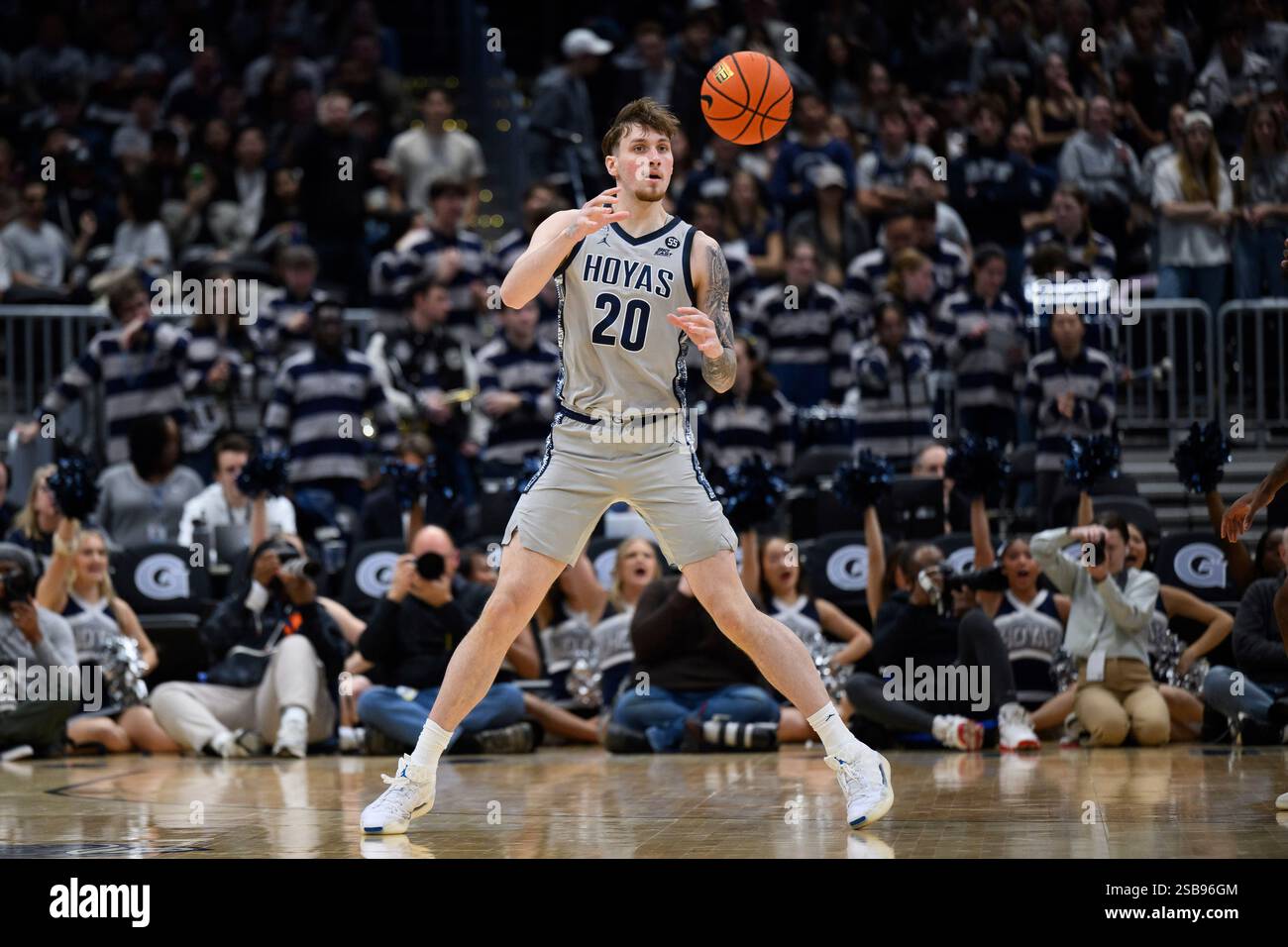WASHINGTON, DC - JANUARY 31: Georgetown Hoyas forward Drew Fielder (20 ...