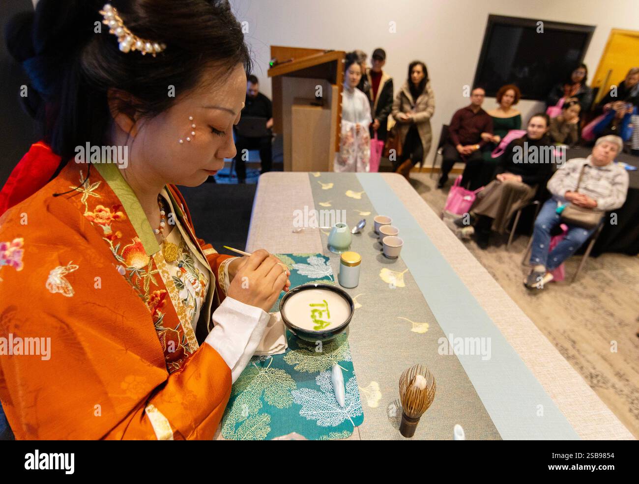 Toronto, Canada. 1st Feb, 2025. An artist stages a Chinese tea art ...