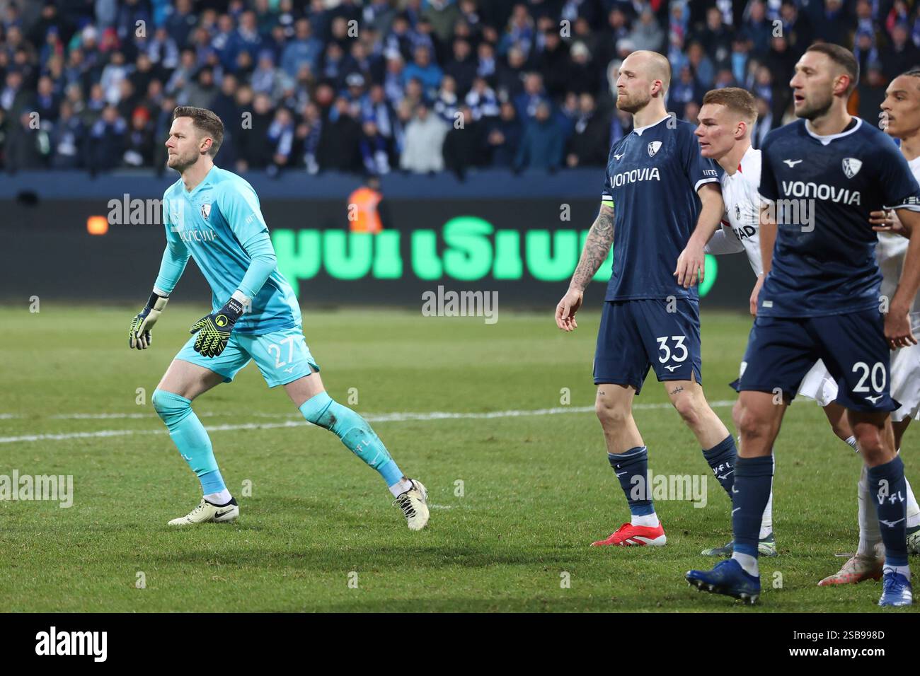Bochum, Deutschland. 01st Feb, 2025. Patrick Drewes (VfL Bochum, #27 ...