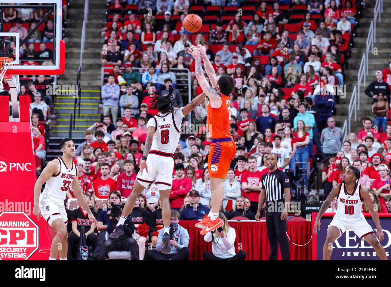 Raleigh, North Carolina, USA. 1st Feb, 2025. Clemson Tigers guard ...