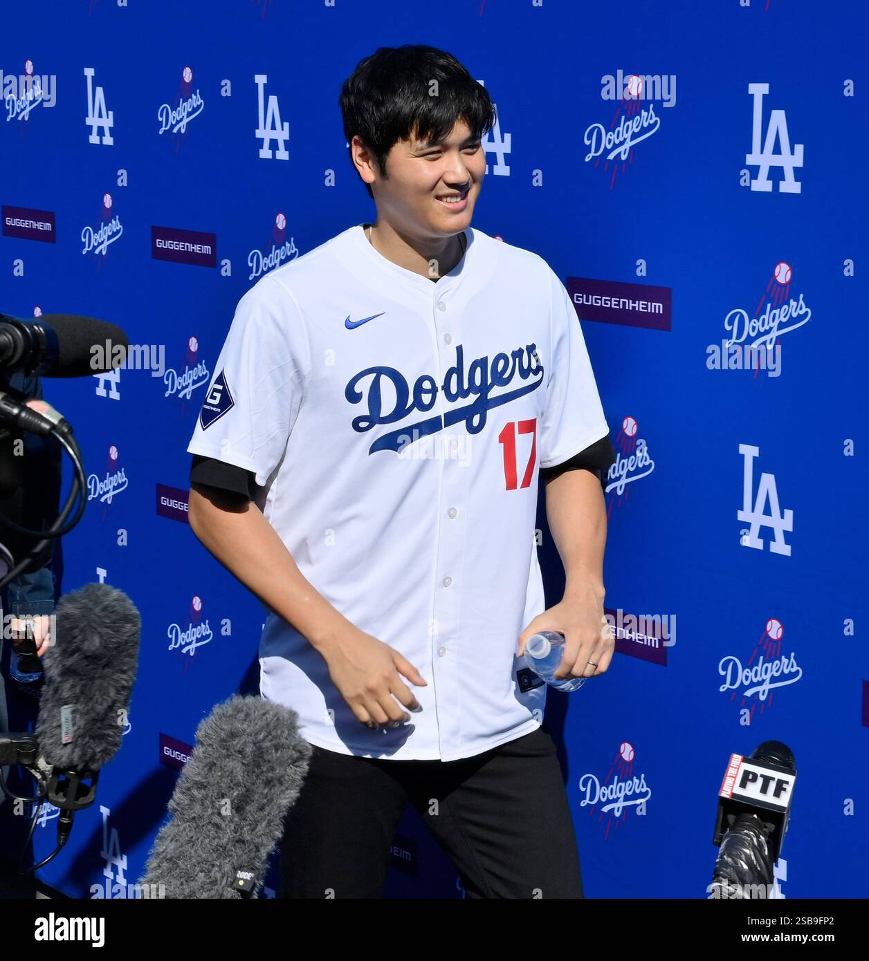 Los Angeles, United States. 01st Feb, 2025. Shohei Ohtani speaks to a ...