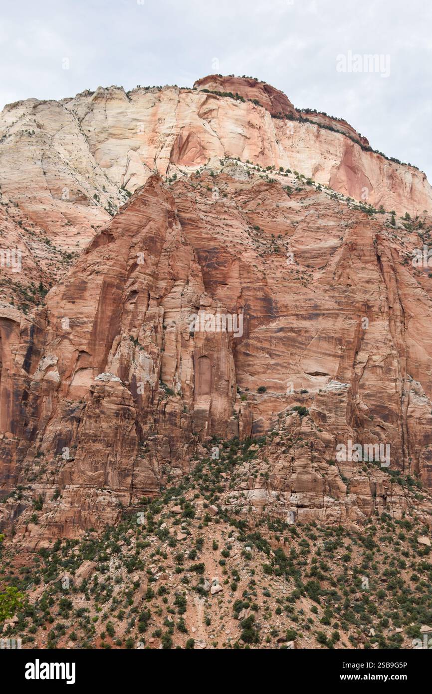 Zion National Park, known for its towering sandstone cliffs, diverse ...