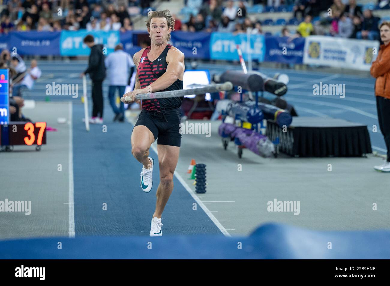 Olen tray oates hi-res stock photography and images - Alamy