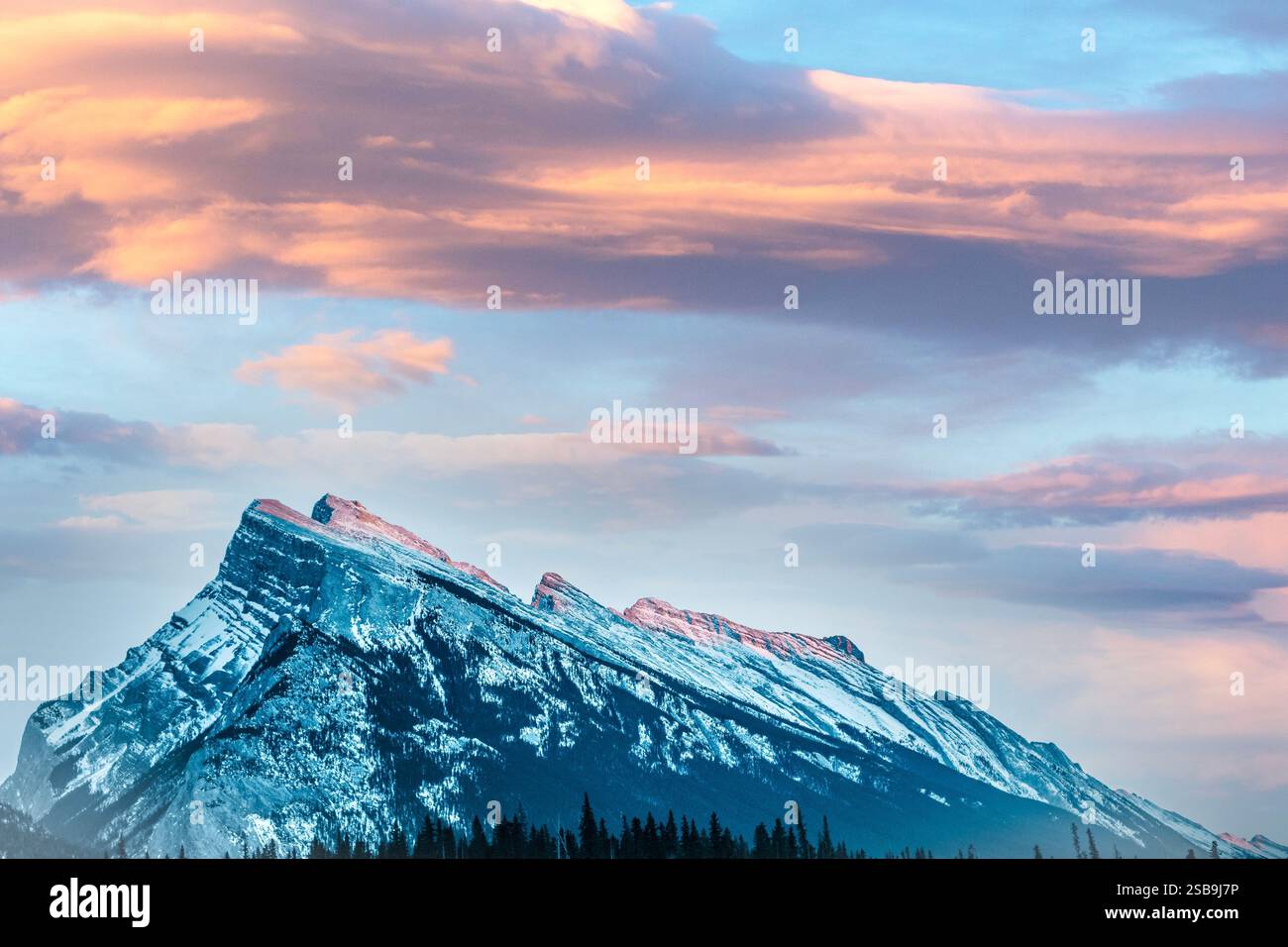 Banff National Park Snow Mountain sunset in canada Stock Photo - Alamy