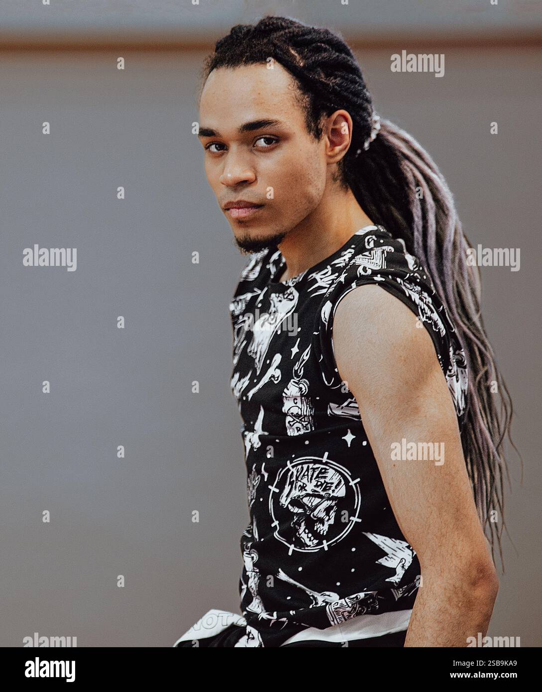 Rugged handsome man face hi-res stock photography and images - Alamy