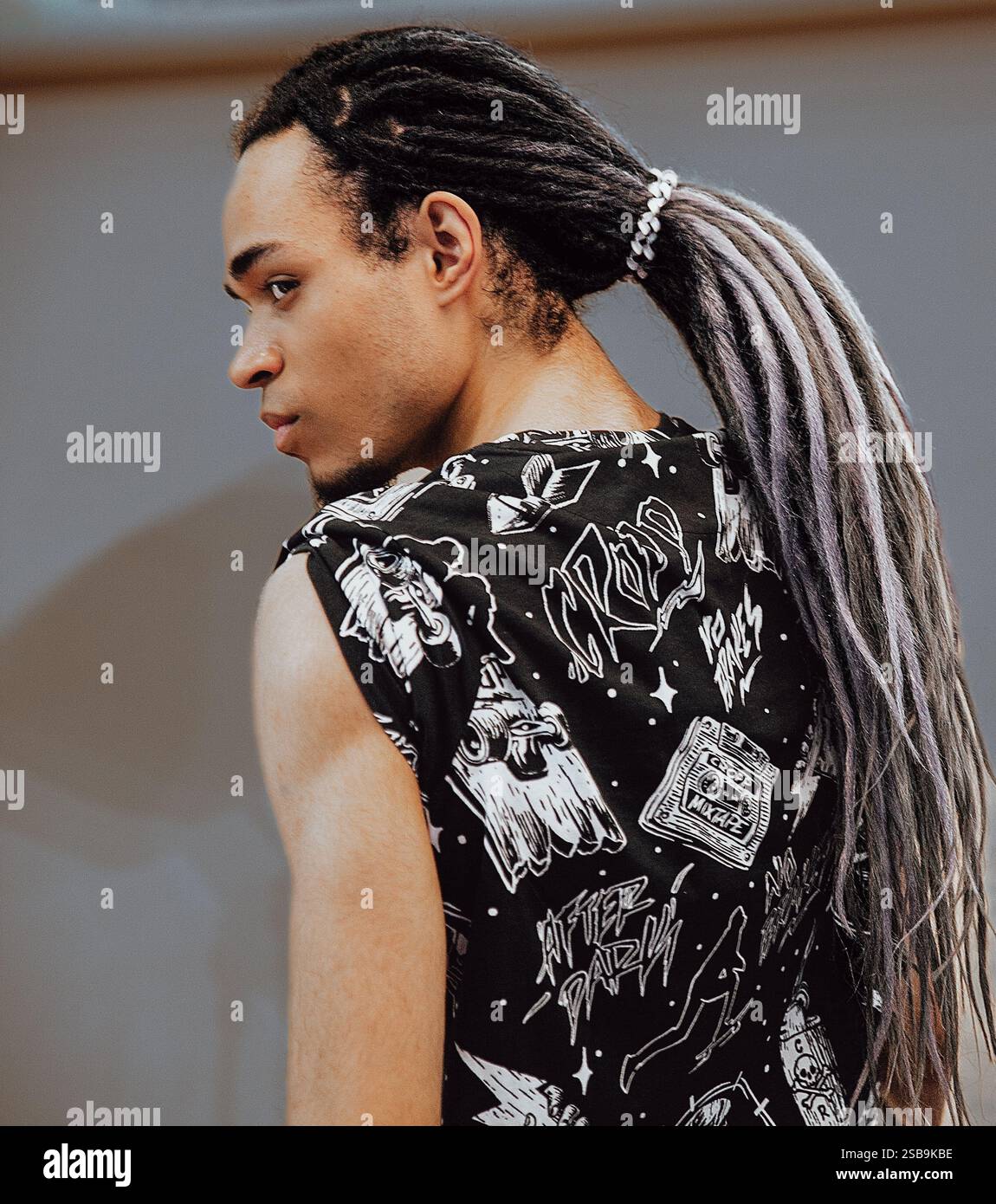 Rugged handsome man face hi-res stock photography and images - Alamy