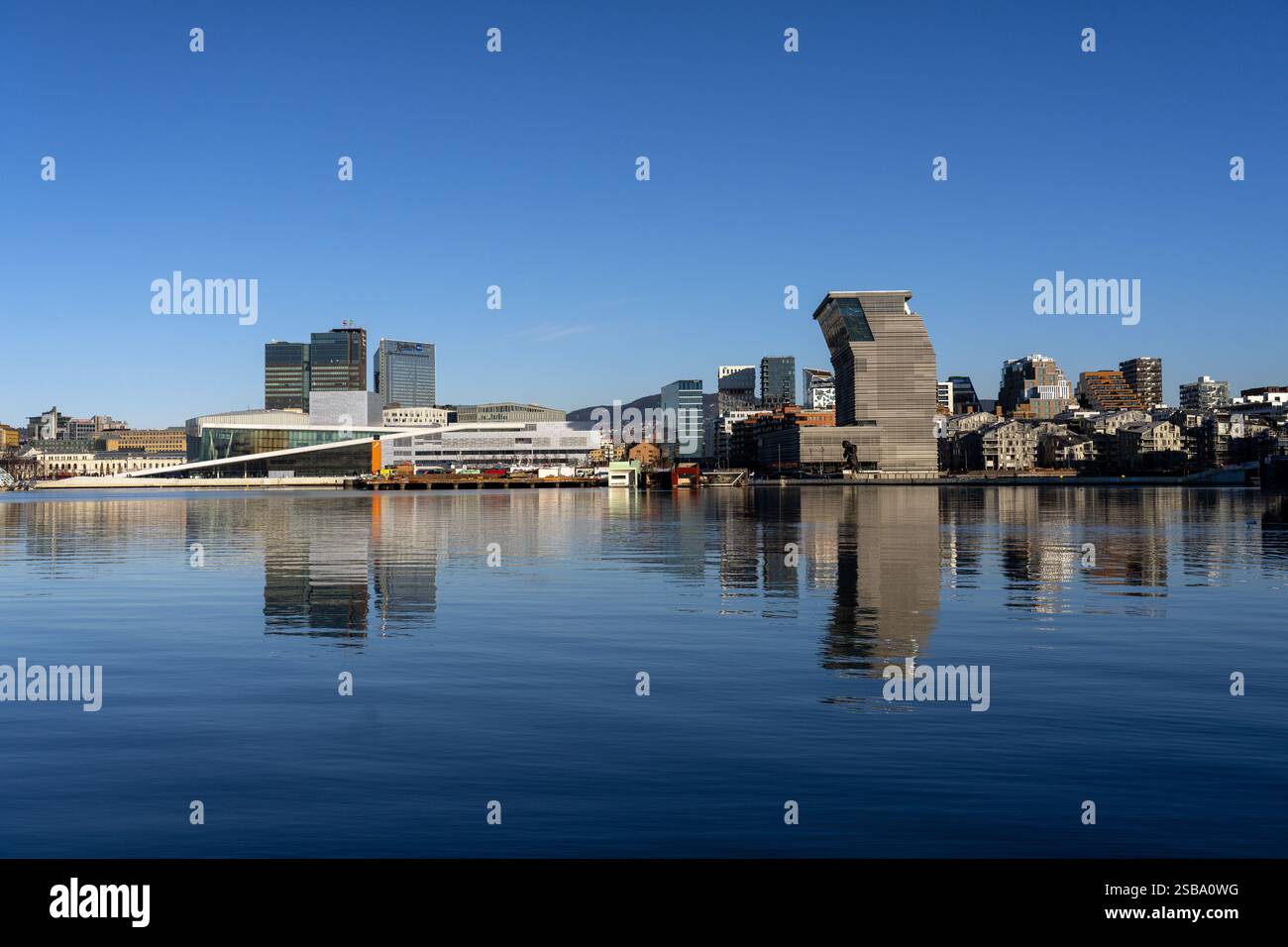 Oslo, Norway. 01st Feb, 2025. The Edvard Munch Museum (M) next to the ...
